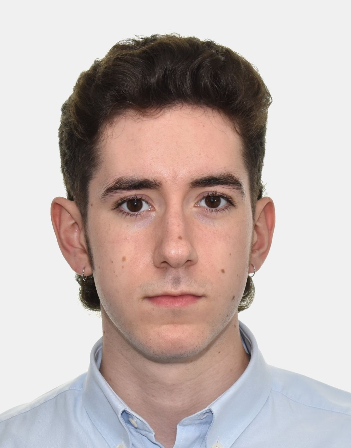 Alex Hewitt | MovieWeb