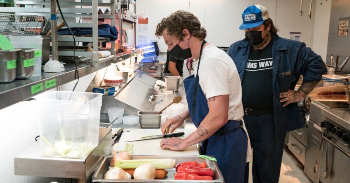 The Bear: How the Cast Trained to Look Like Professional Chefs