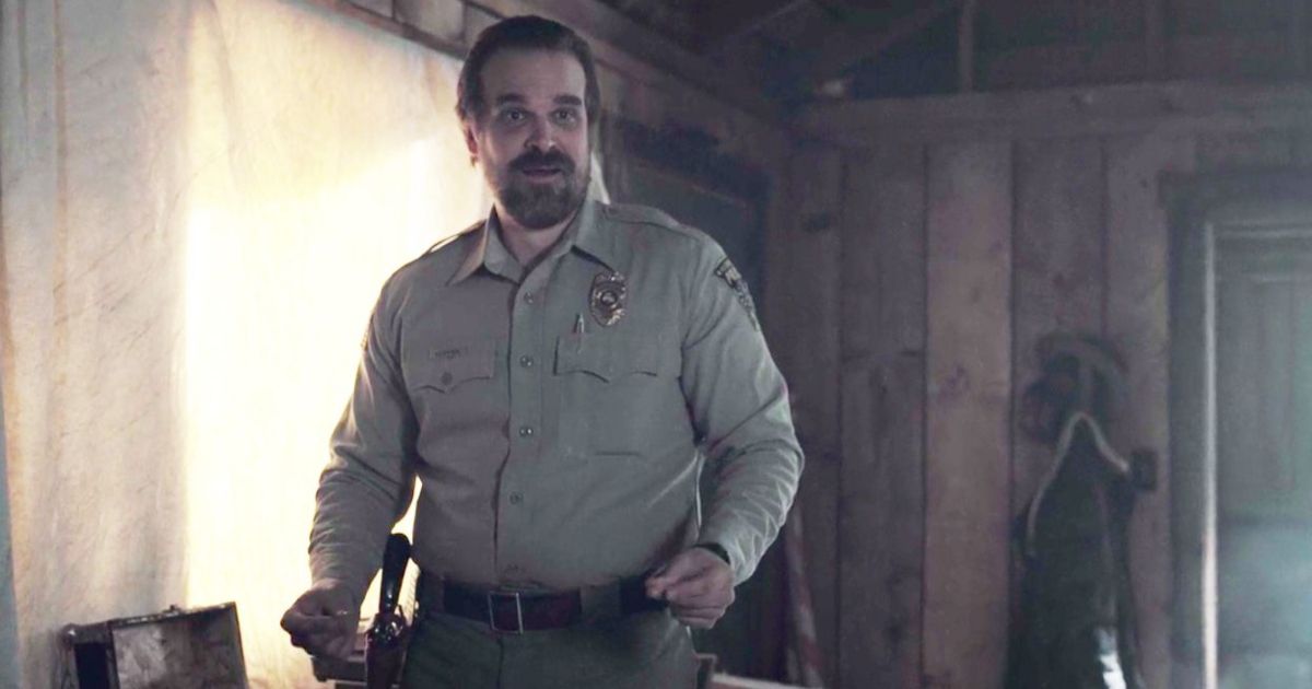 David Harbour Offers a Stranger Things Season 5 Update & Talks Hopper's ...