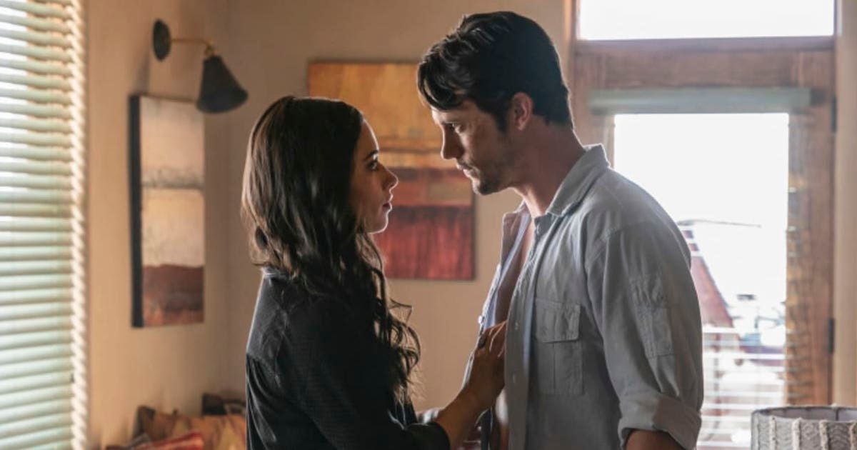 Roswell, New Mexico: Main Couples' Endings, Ranked