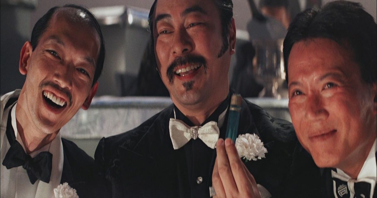 10 Unbelievable Moments That Indiana Jones Survived