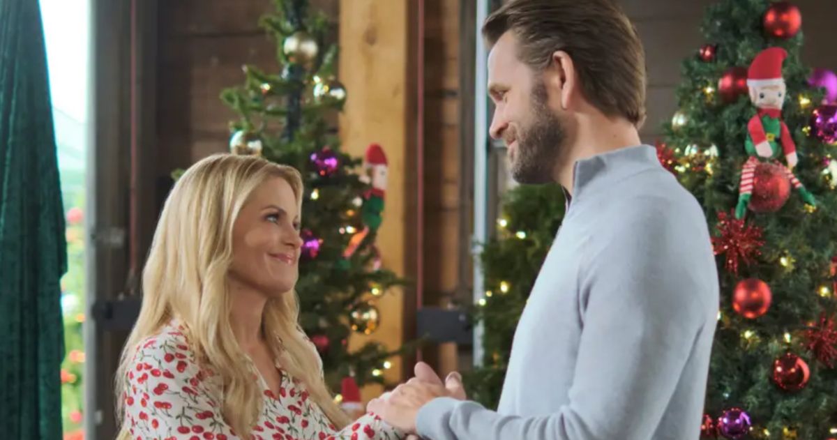 Candace Cameron Bure Says Great American Family's Christmas Movies Will ...