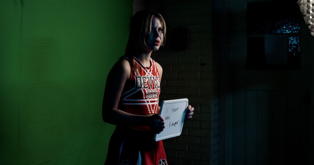 Deinfluencer Trailer Sees a Social Media Star Fighting for Her Life