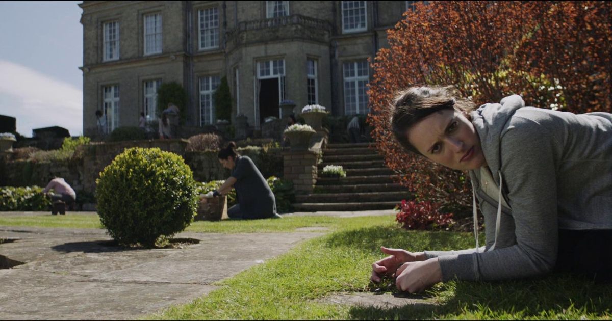 Fleabag: 7 Funniest Scenes in the Show, Ranked