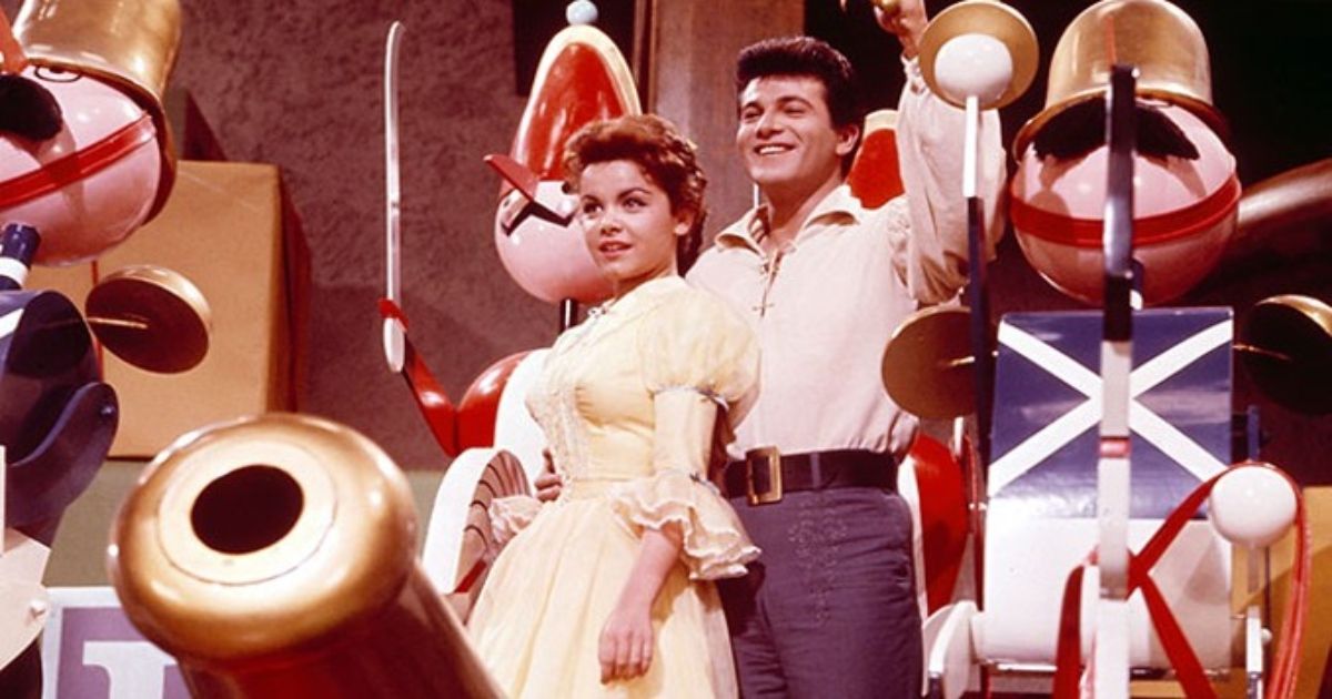 Best Christmas Musicals, Ranked
