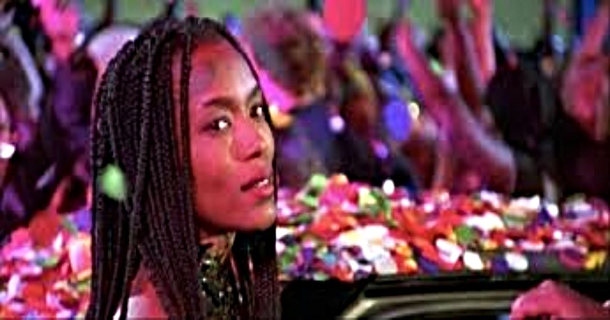 Why Strange Days Is One of the Most Underrated Sci-Fi Movies of the '90s