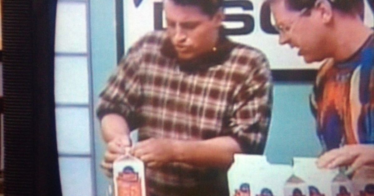 Friends: Joey’s 10 Most Iconic Acting Gigs, Ranked