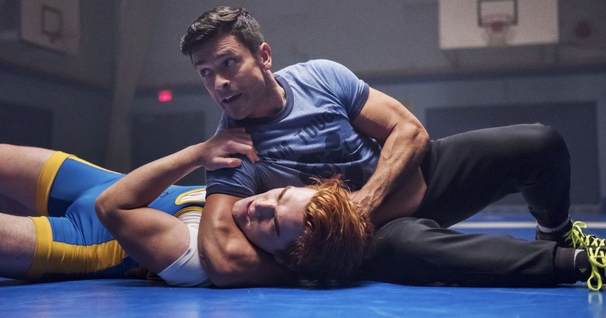 Riverdale: 10 Reasons Hiram Lodge Was the Worst Villain