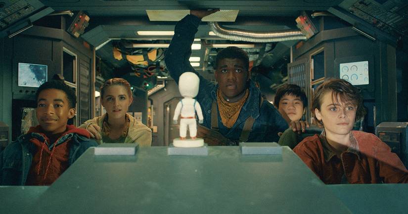 Crater: Why This Disney+ Original Movie Was Wiped From the Streaming ...