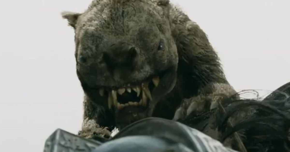 Lord of the Rings: 11 Great Moments from the Movies that Weren't in the ...