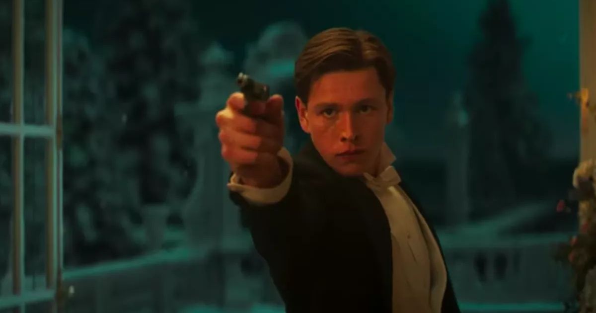 The King's Man Star Harris Dickinson Responds to James Bond Casting ...