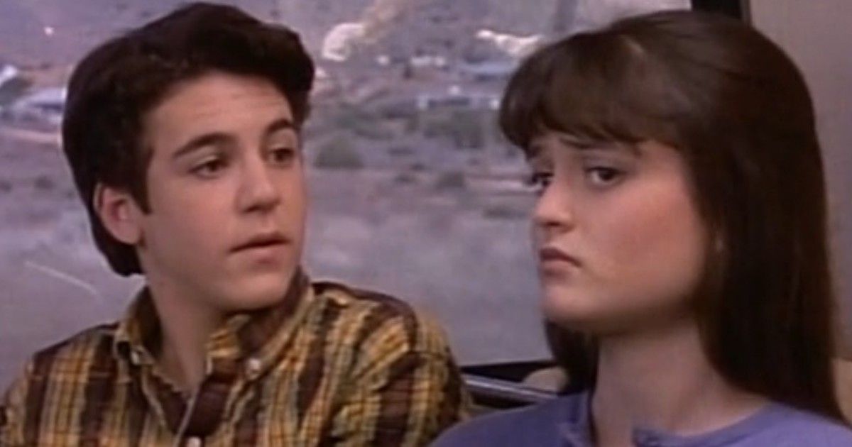 10 Sitcom Couples Who Hurt the TV Show