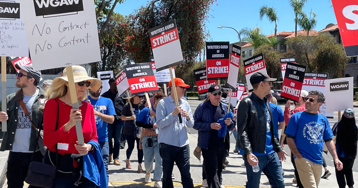 Seth Rogen Says “Infighting” Between Studios Like Universal and Netflix ...