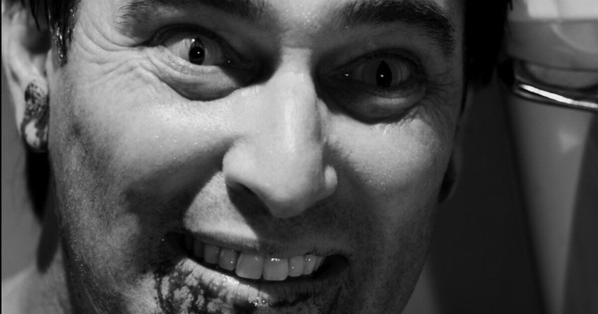 Escape from Tomorrow: The Bizarre Horror Movie Disney Doesn’t Want You ...