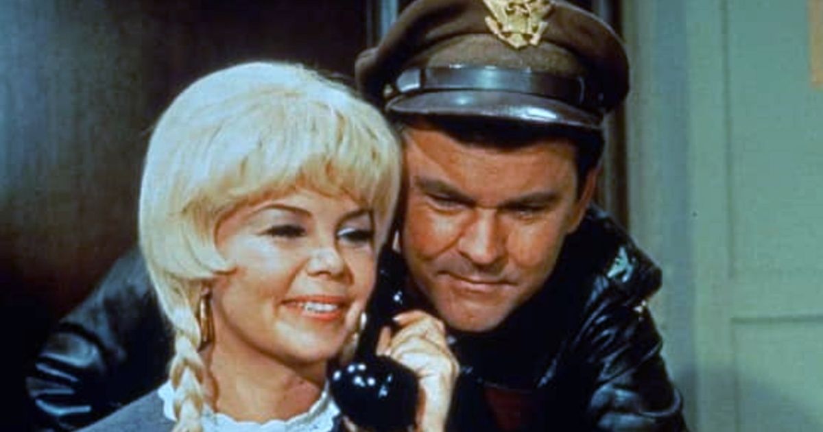 10 Sitcom Couples Who Were Married in Real Life