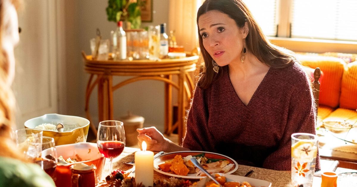 10 TV Thanksgiving Dinners You Want to Join