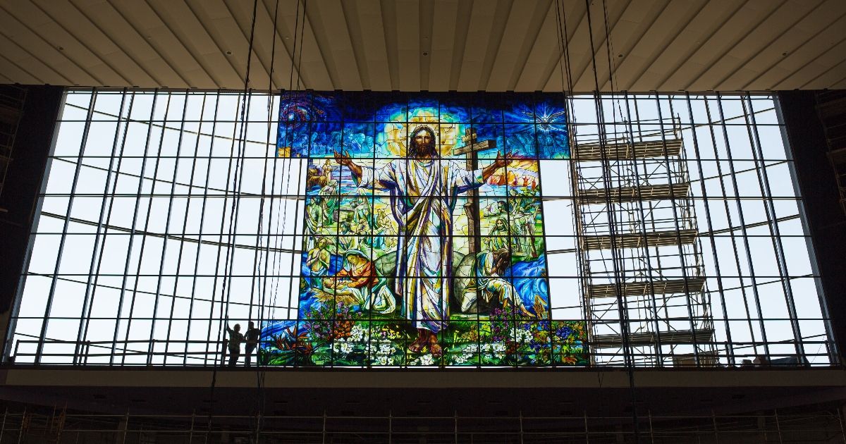 Holy Frit Review | A Surprisingly Poignant Stained Glass Documentary