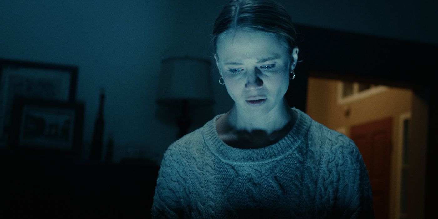 Watch the Creepy First 10 Minutes of Horror Drama Cellphone