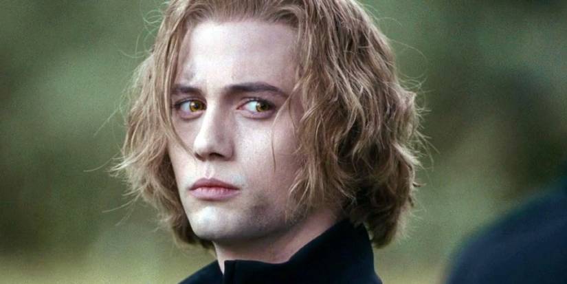 Twilight's Cullen Family Tree and Character Ages, Explained