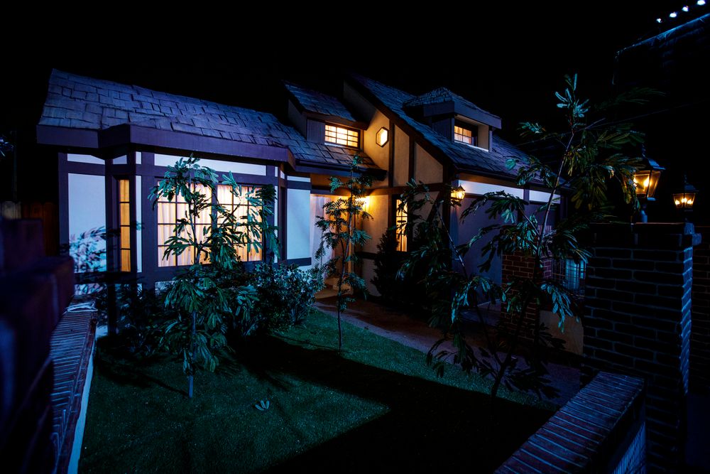 Poltergeist Maze Is the Scariest Halloween Horror Nights Attraction Yet