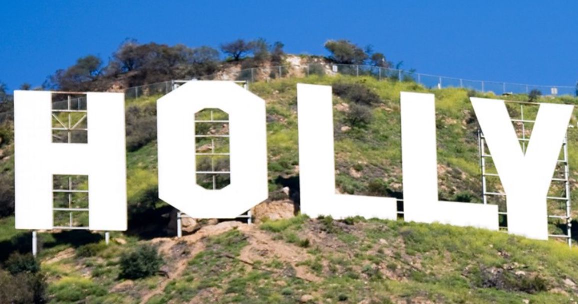 Hollywood Sign Changed to Hollyboob, Six People Are Arrested
