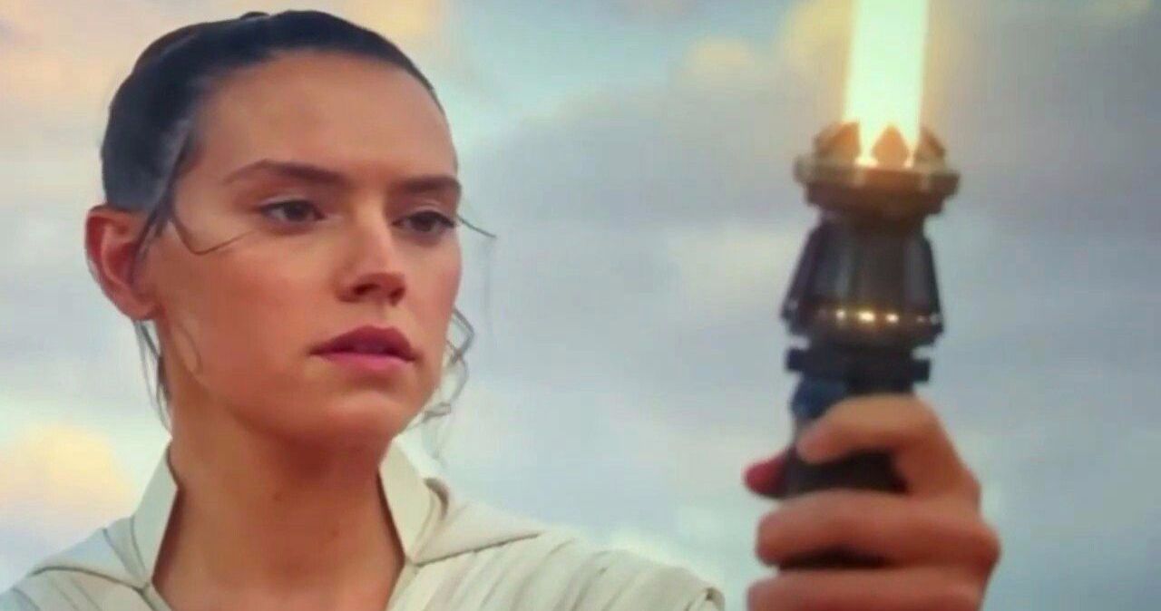 Why Rey Taking the Skywalker Name Is So Important According to Star ...
