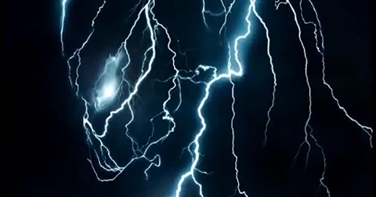 The Predator Motion Poster Strikes Lightning on the Hunter