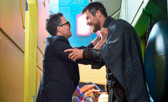 Thor: Ragnarok First Look at Jeff Goldblum as Grandmaster