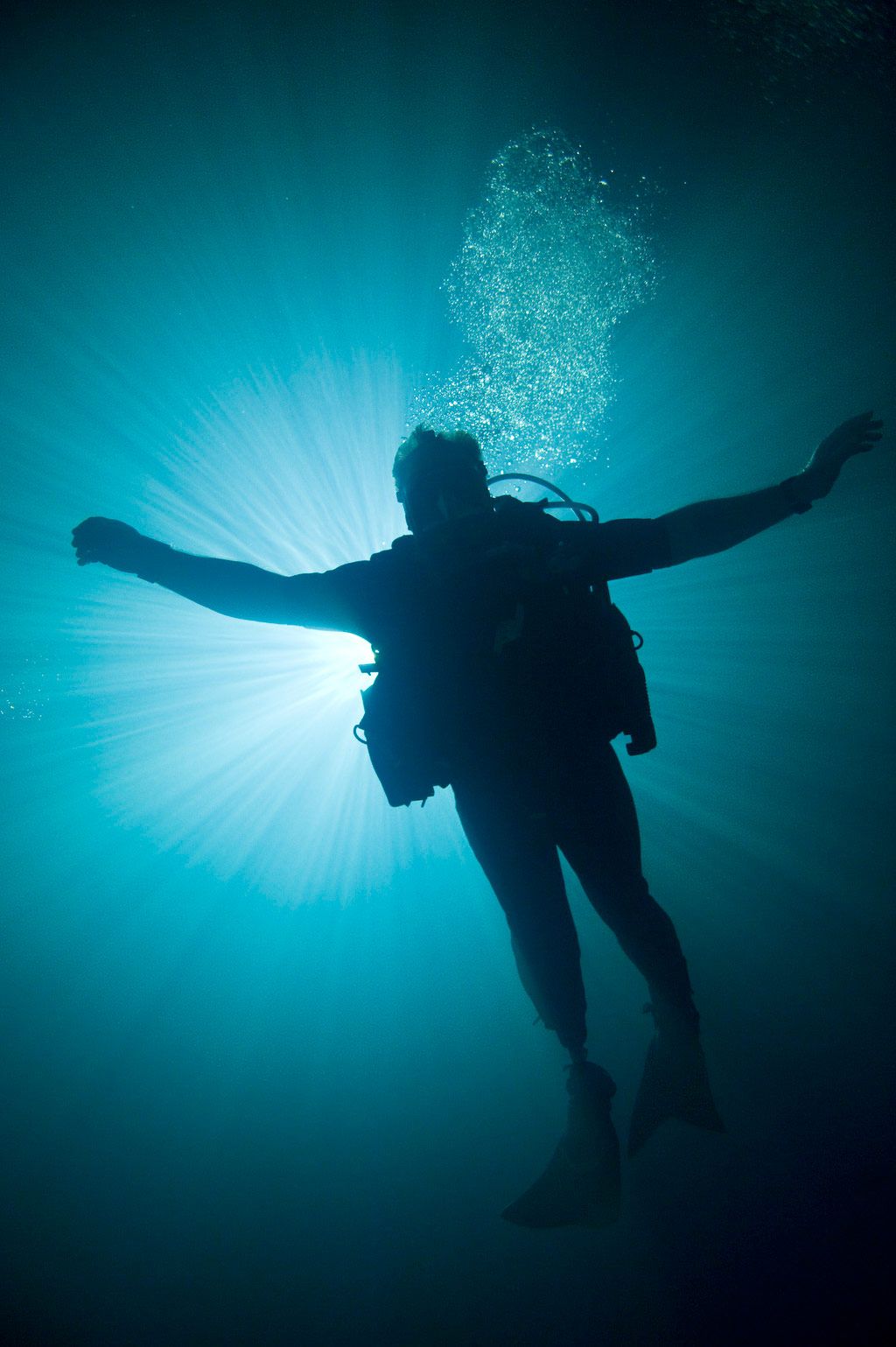 James Cameron's Sanctum Trailer and Photos