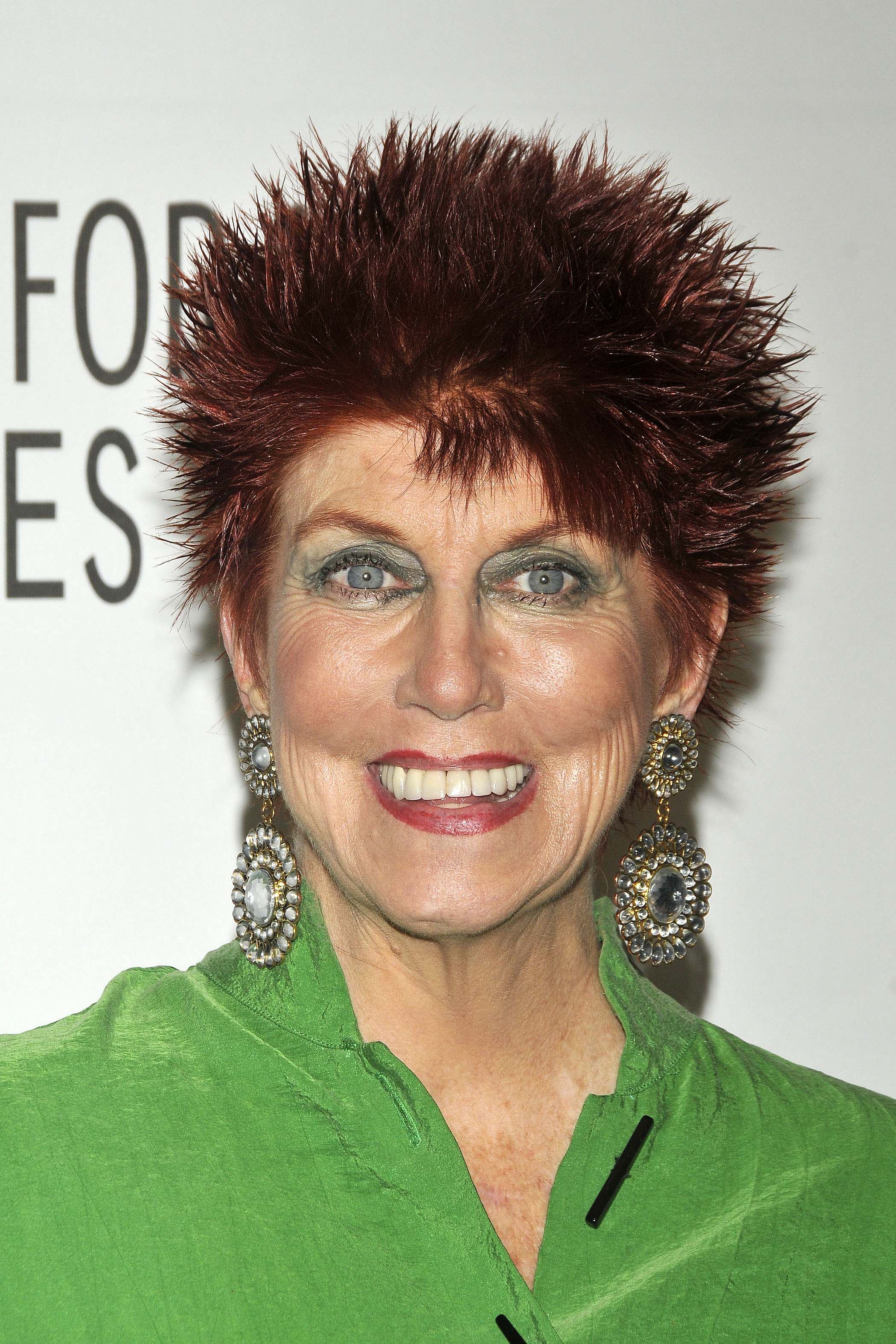 The Big Bang Theory Cast & Crew Pay Tribute to Bob Newhart