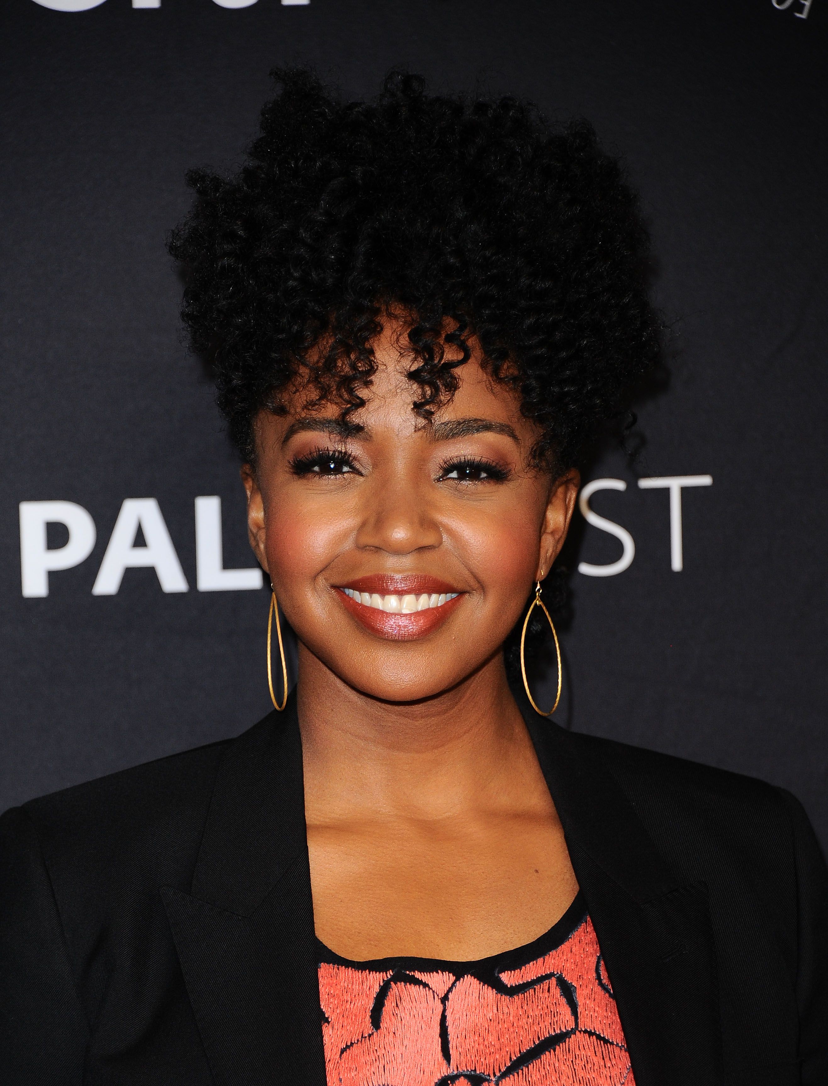 Mr. Crocket Review | Hulu Horror Movie Is a Slice of '90s Nostalgia